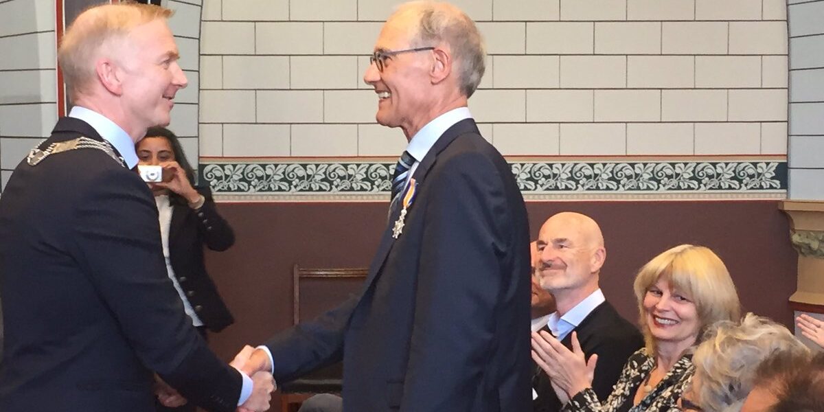 Koninklijke Onderscheiding voor Dr. Hugo s’Jacob | Sleutelstad