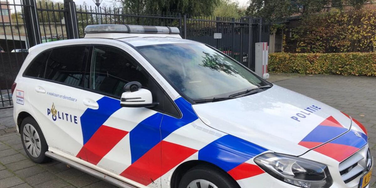 Automobilist rijdt in op BOA: politie zoekt getuigen | Sleutelstad