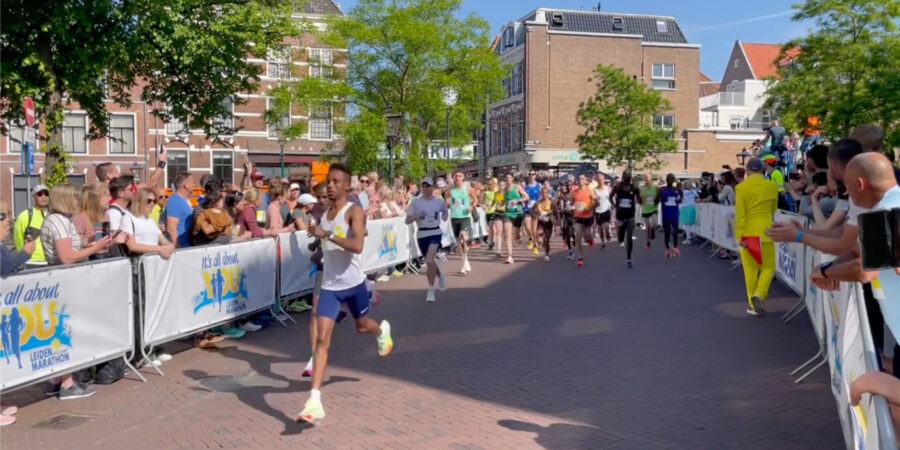 Leiden Marathon Van Start Extra Maatregelen Door Warme Weer Sleutelstad
