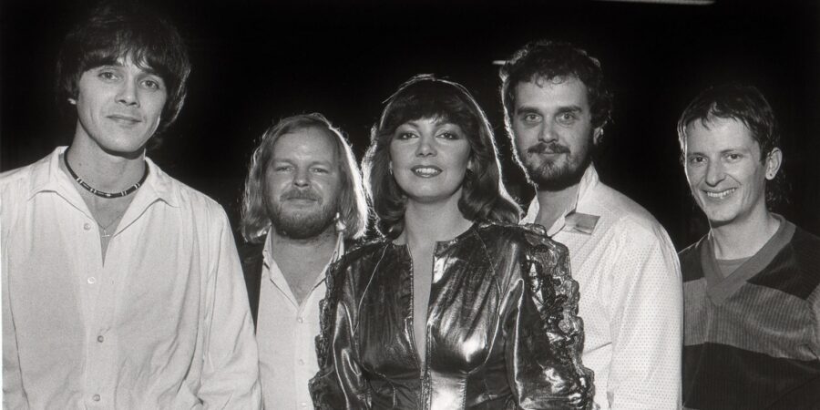 Earth & Fire-gitarist Chris Koerts (74) overleden | Sleutelstad