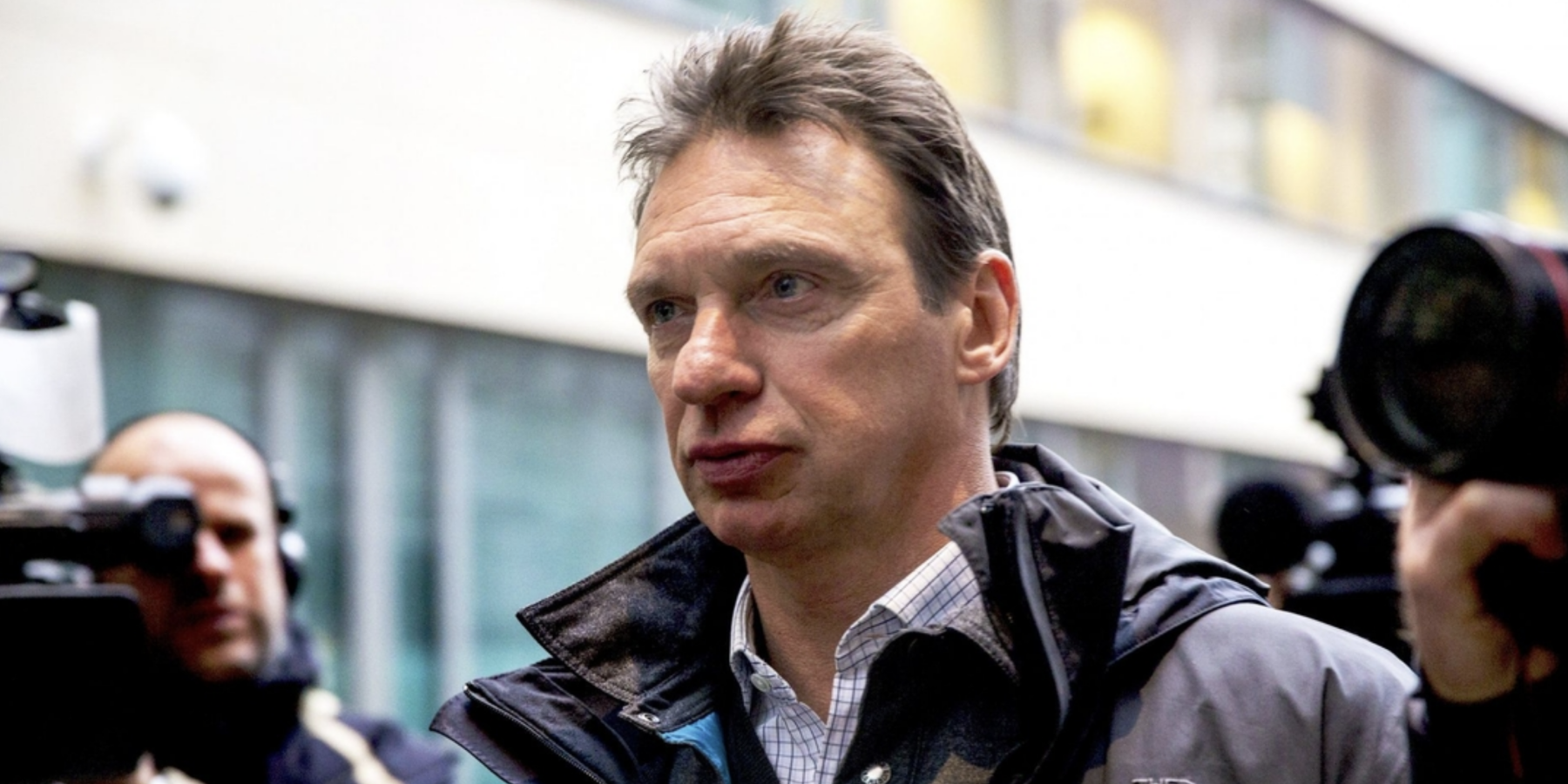 Zwaarbewaakte Holleeder lag weken in LUMC voor hartoperatie | Sleutelstad