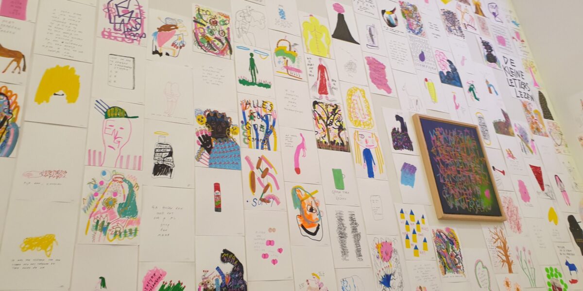 Van museum naar thuis: Voorlinden verkoopt kunstwerken Rogier Roeters ...