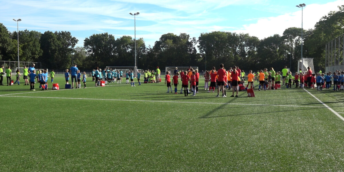 RCL introduceert nieuwe Joop van Huut-Cup tijdens Voetbalstart ...