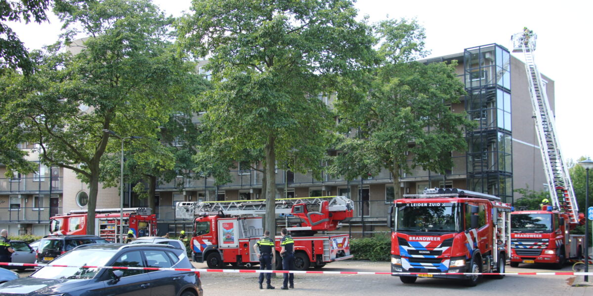 Brandweer blust dakbrand in Coebel | Sleutelstad