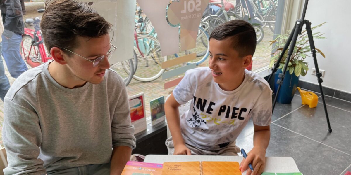 Mervan: 'Ik wil niet lezen, liever zelf een boek schrijven' | Sleutelstad