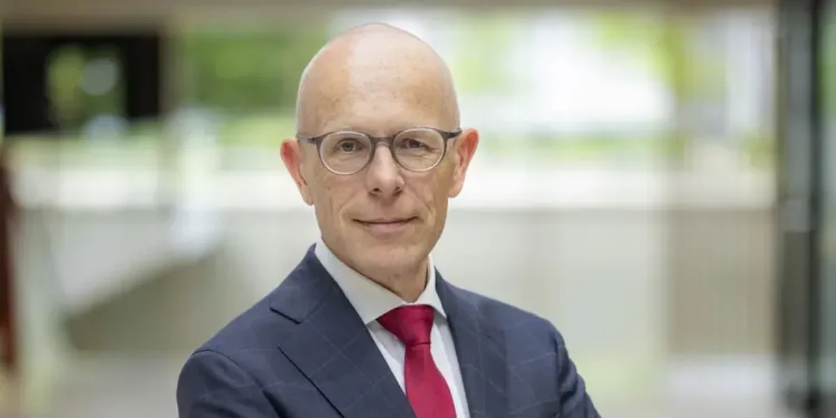 Hoogleraar Daniël Wigboldus volgt Henri Lenferink op als commissaris van de Koning in Gelderland ...