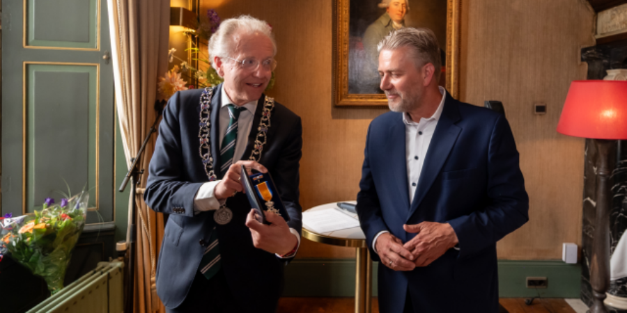 Koninklijke Onderscheiding voor prof. dr. Auke de Bos | Sleutelstad